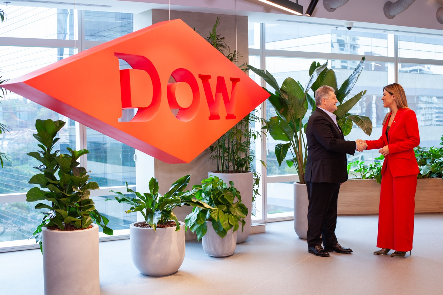 Dow e Ambipar ampliam sua aliança estratégica para impulsionar a ...
